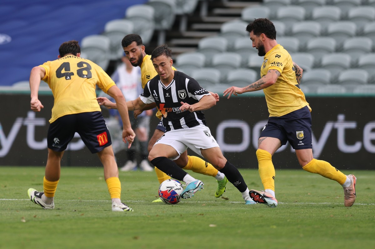 Bulls Collect One Point in Gosford - Macarthur FC